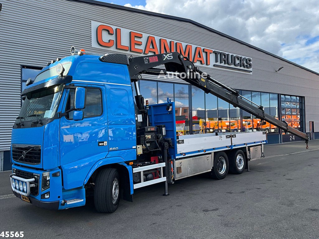 Volvo FH 16.660 Hiab 37 Tonmeter laadkraan kamion s ravnom platformom