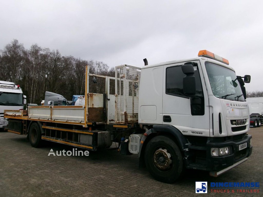 IVECO Eurocargo ML180E25 4x2 RHD kamion s ravnom platformom