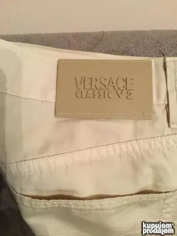 Orig. VERSACE bermude 36 NOVE / Replay 33 NOVE / DIESEL 32 / Lee 32