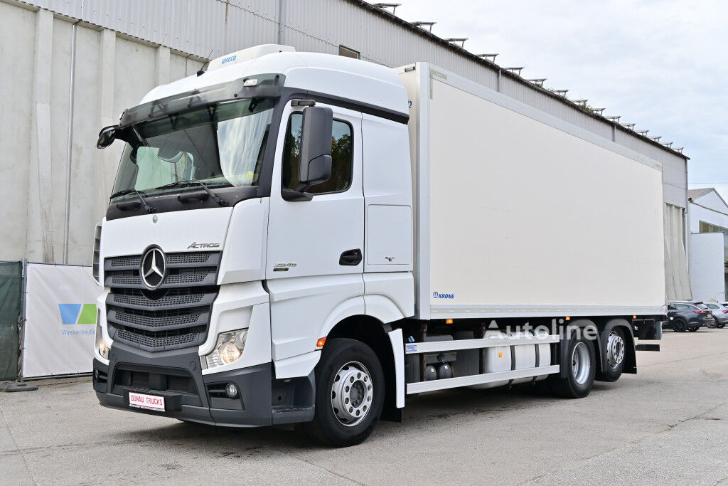 Mercedes-Benz Actros 2545 6x2 Lift Lenk LBW AHK kamion furgon