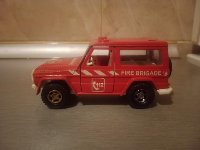 Mercedes 230 ge- Majorette