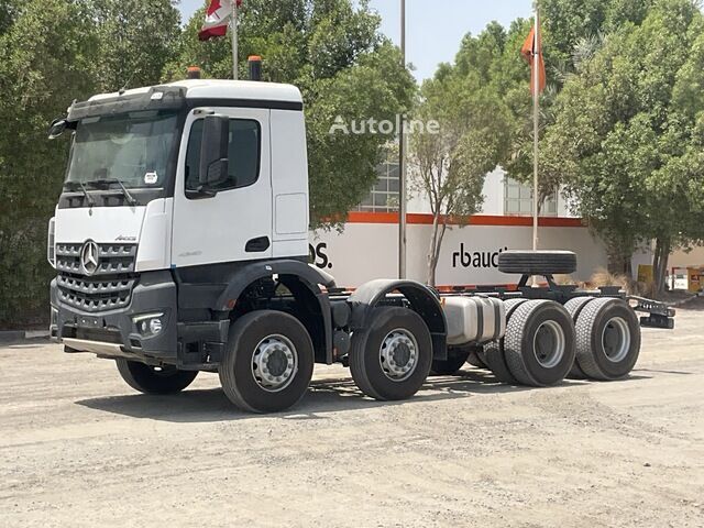 Prodaje se Mercedes-Benz Arocs 4240 kamion šasija na aukciji