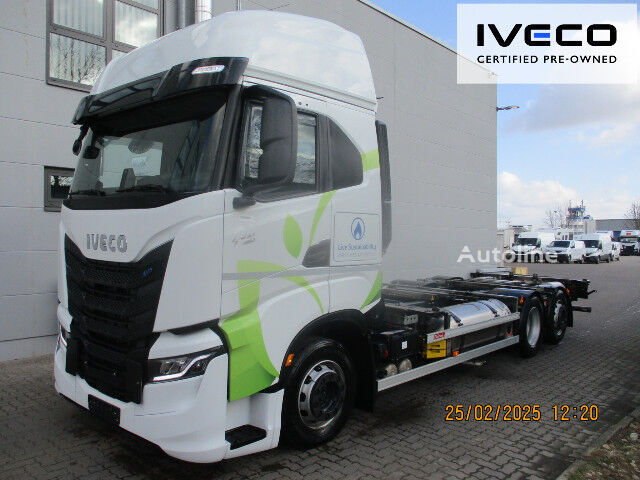 IVECO AS260S46Y/FS CM 2LNG kamion šasija