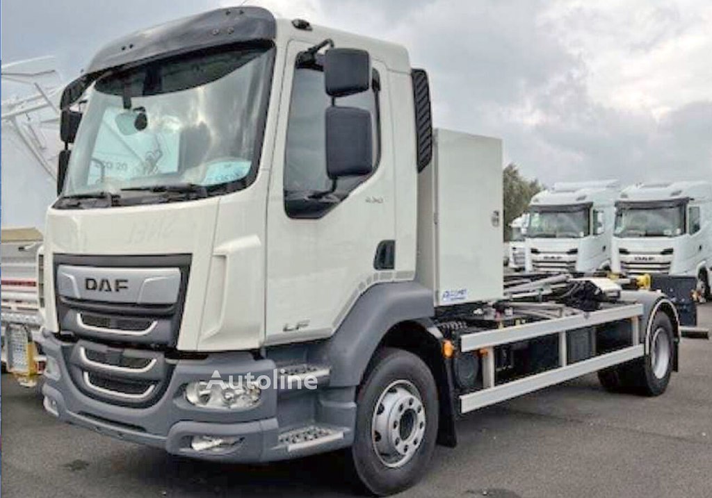Novi DAF LF 230 FA 4x2 STT88514T - Alcomet haakarm + koffer kamion rol kiper