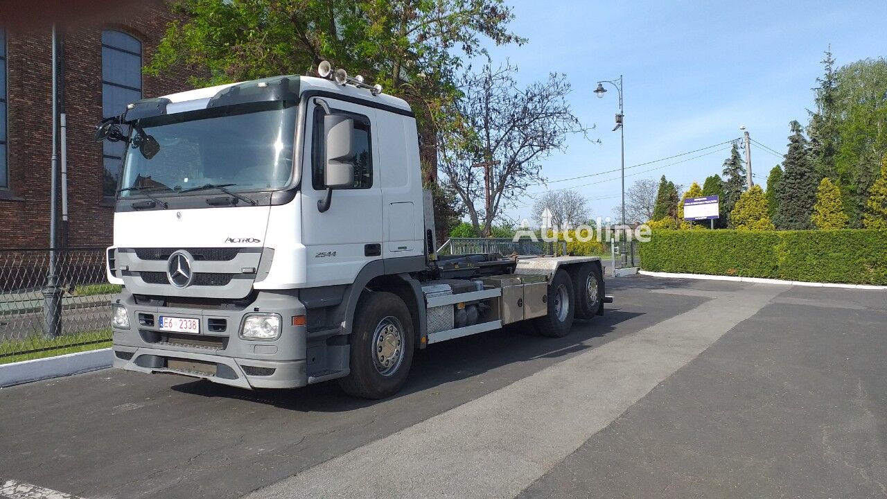 Mercedes-Benz Actros 2544 kamion rol kiper