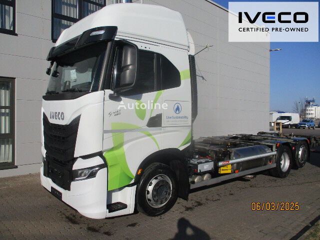 IVECO AS260 vozilo za prevoz kontejnera