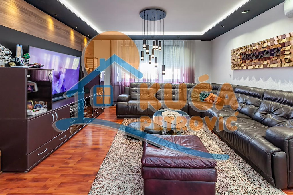 četvorosoban stan, 145 m2, Medoševac, Ivana Milutinovića ID: p-015116