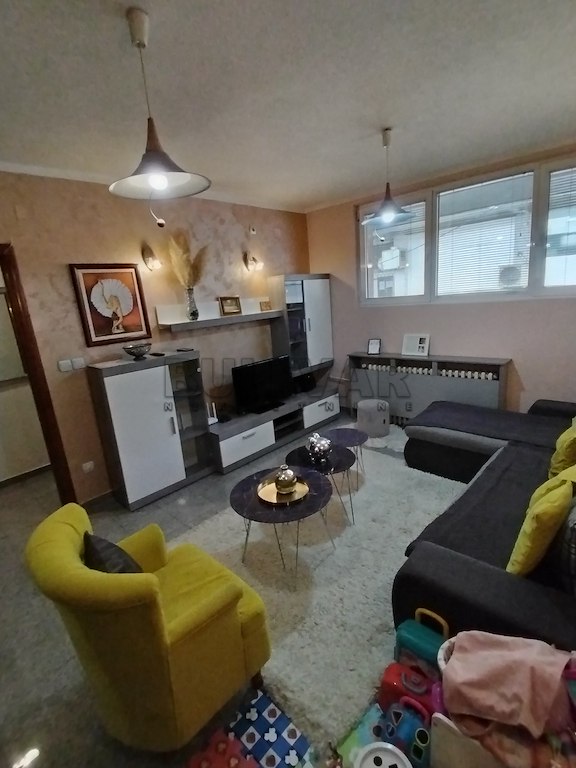 Dvosoban stan, 45 m2, Centar, Nikole Pašića ID: i-013595