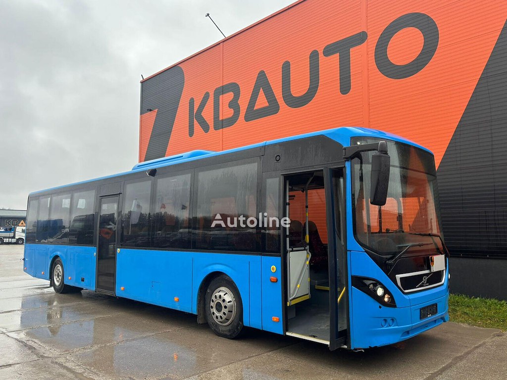 Volvo B8RLE 8900 4x2 45 SEATS / AC / AUXILIARY HEATER prigradski autobus
