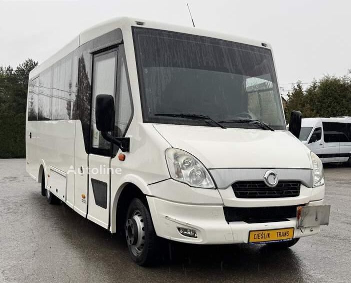 IVECO MOBI prigradski autobus