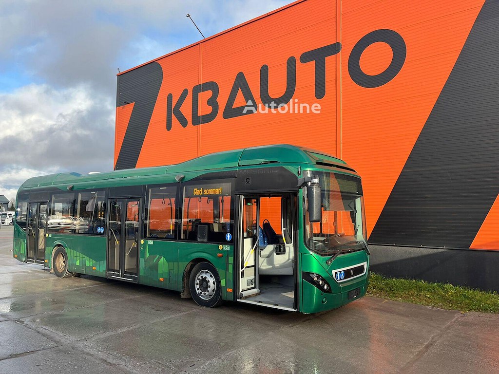 Volvo B5LH 7900 4x2 HYBRID / AC / AUXILIARY HEATING / WHEELCHAIR RAMP gradski autobus