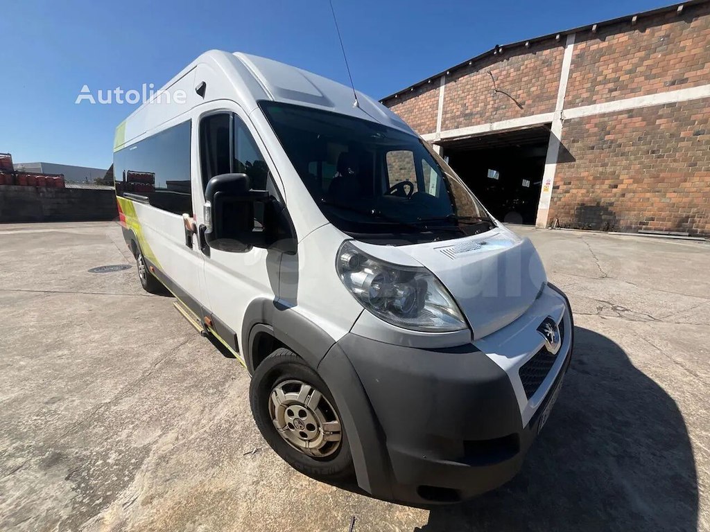 Peugeot Boxer 440 putnički minibus