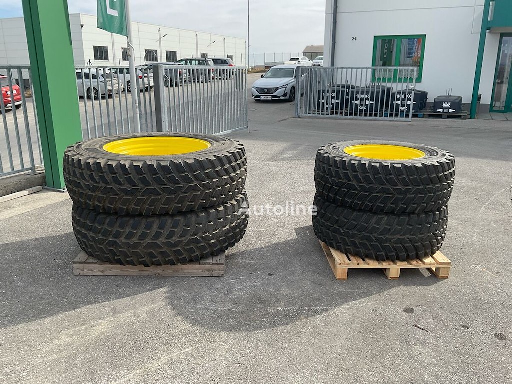 Sonstige 440/80 R34 und 420/65 R24 felna za kamion