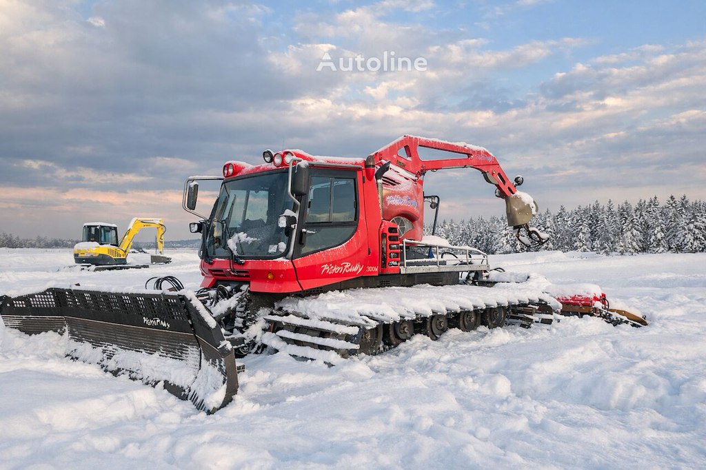 PistenBully 300 CP tabač snijega