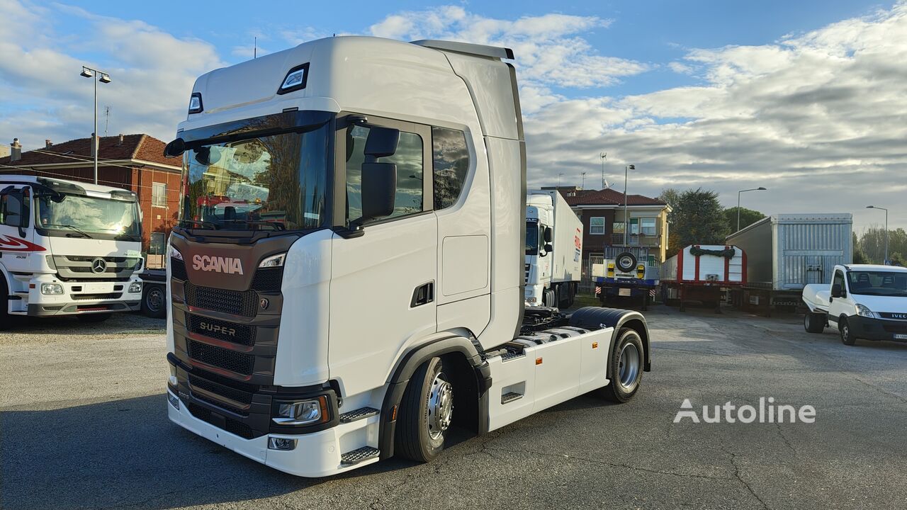 Novi Scania S 500 tegljač