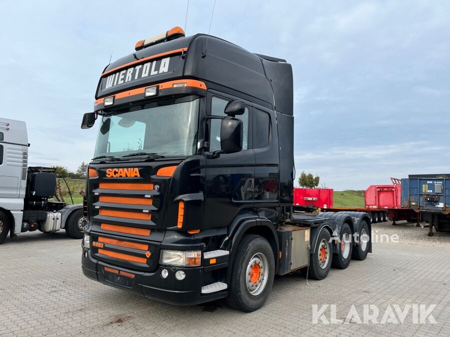 Prodaje se Scania R620 tegljač na aukciji
