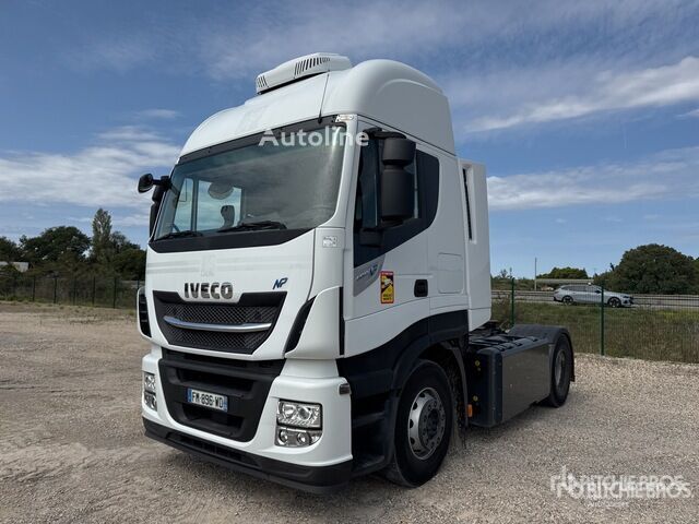 Prodaje se IVECO Stralis 460NP CNG tegljač na aukciji