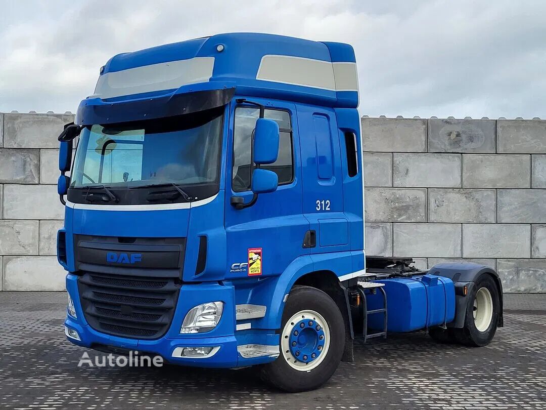 Prodaje se DAF CF 440 tegljač na aukciji