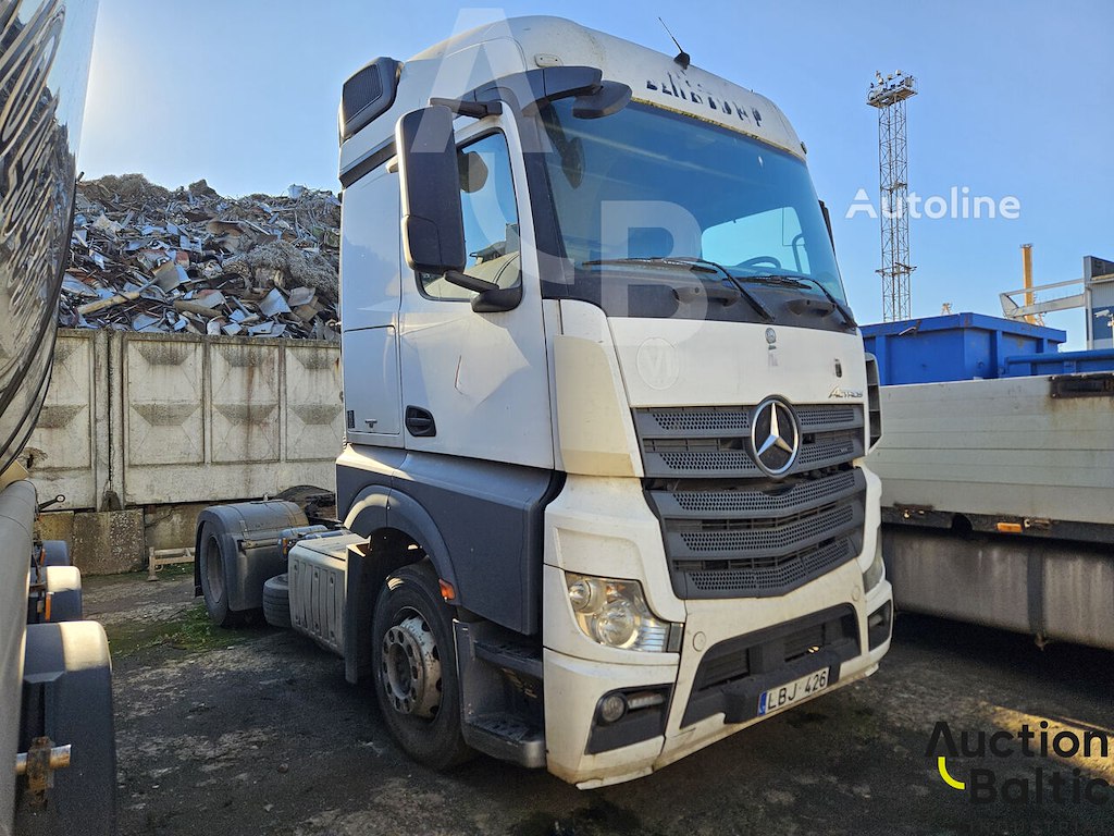 Prodaje se Mercedes-Benz Actros tegljač na aukciji