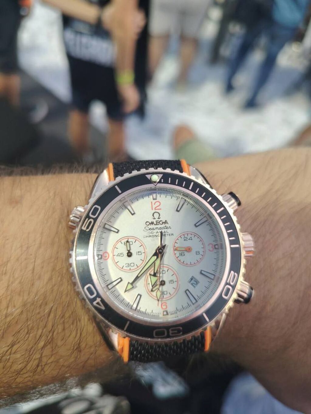 Prelep Omega Seamaster Planet Ocean Chronograph.Citizen myiota kvartz