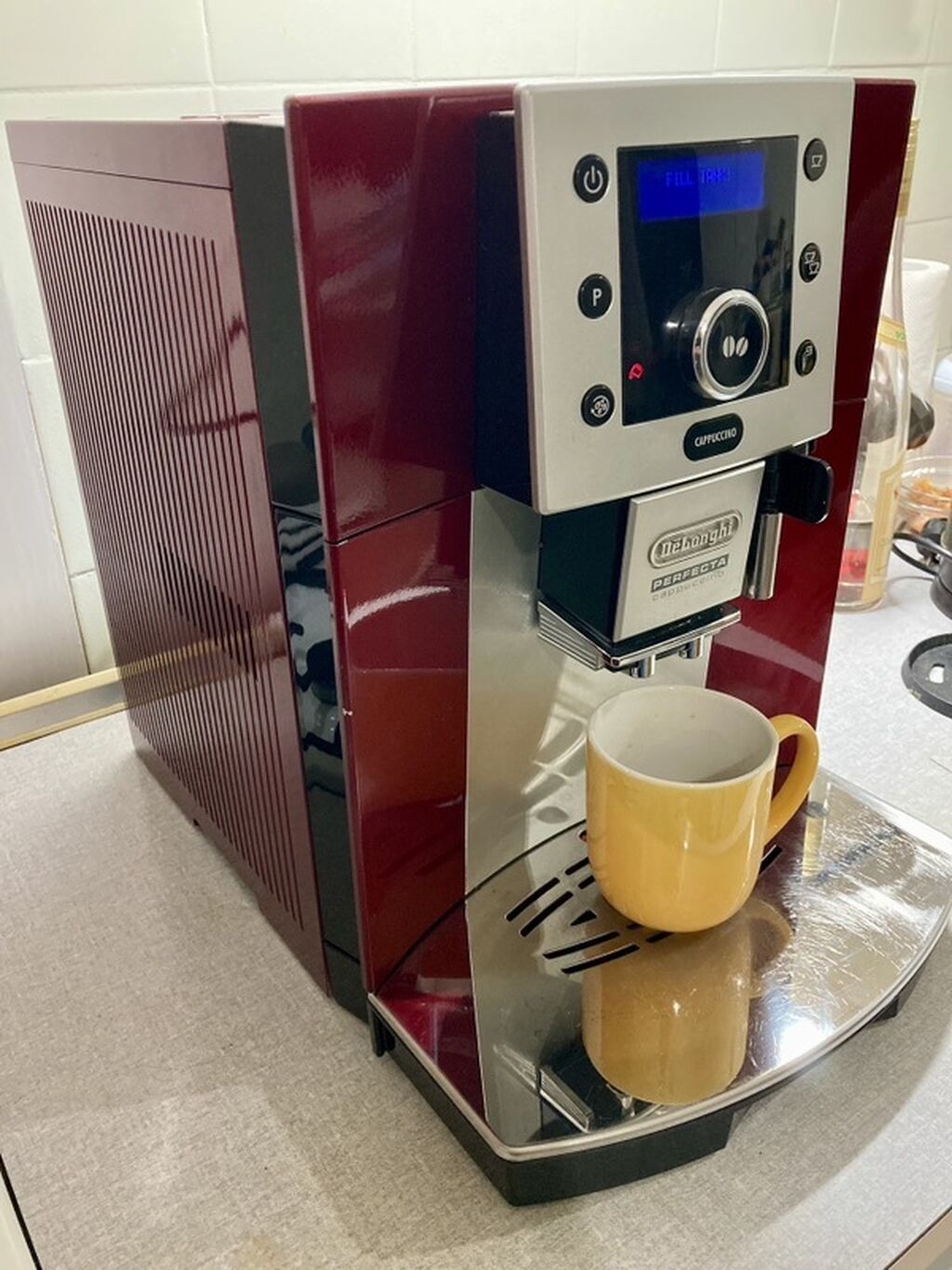 De’Longhi Perfecta Cappuccino 5550 – automatski aparat za espreso u