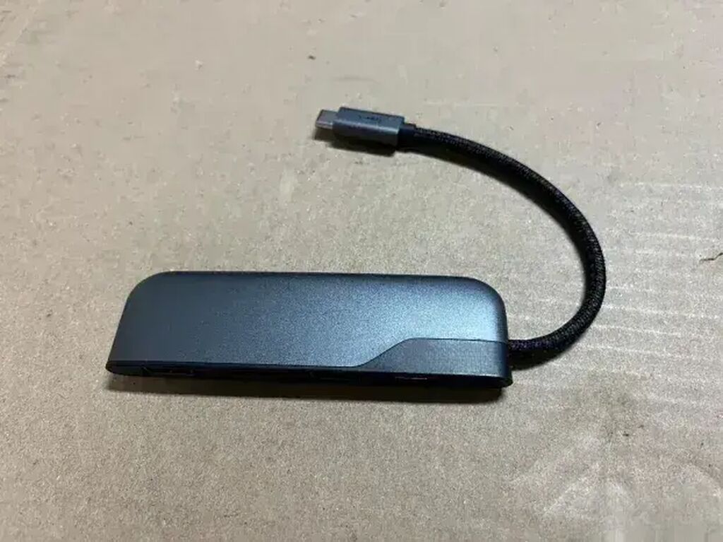 USB C to USB Hub 4 Ports - Syntech; USB 3.1 (SS USB) podržava uređaje