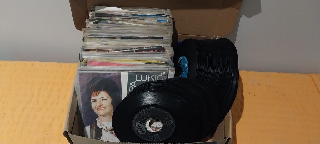 Kolekcija singl ploča 45 rpm (7 inča) – jugoslovenska izdanja -