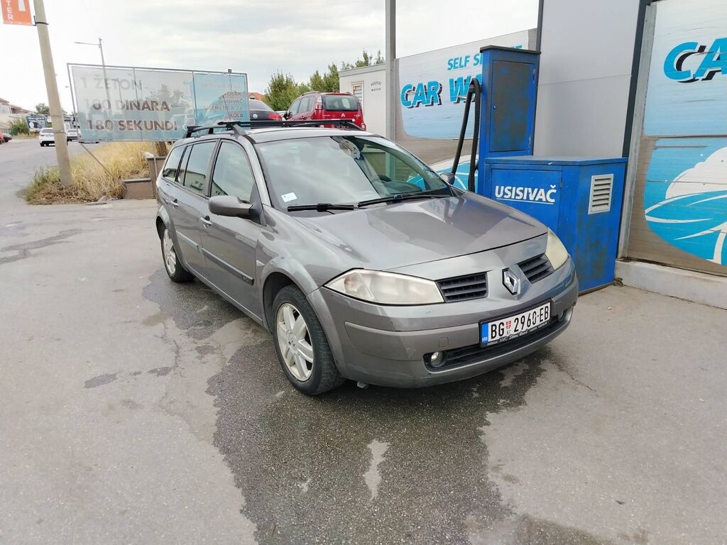 Renault Megane: 1.5 l | 2004 г. 204287 km Hečbek