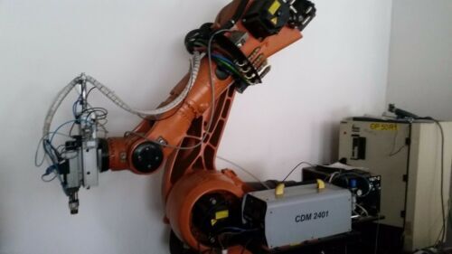 KUKA Roboter Bolzenschweißroboter für Gewinde M5 (umrüstbar) KUKA KR industrijski robot
