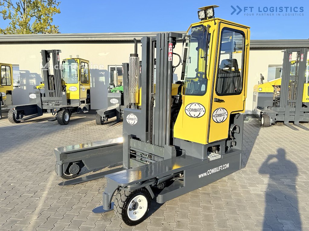 Combilift C3000 / GAS / TRIPLEX 4900 / FREE-LIFT / FORK POSITIONER / FULL bočni viljuškar