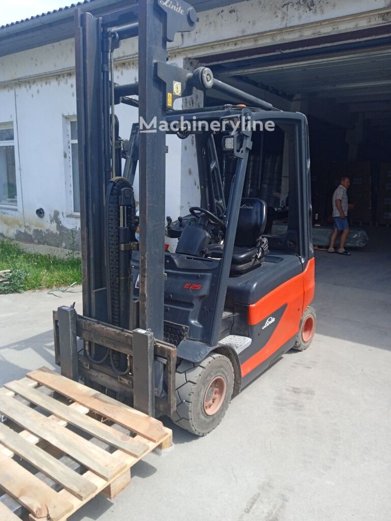 Linde E25-01 električni viljuškar