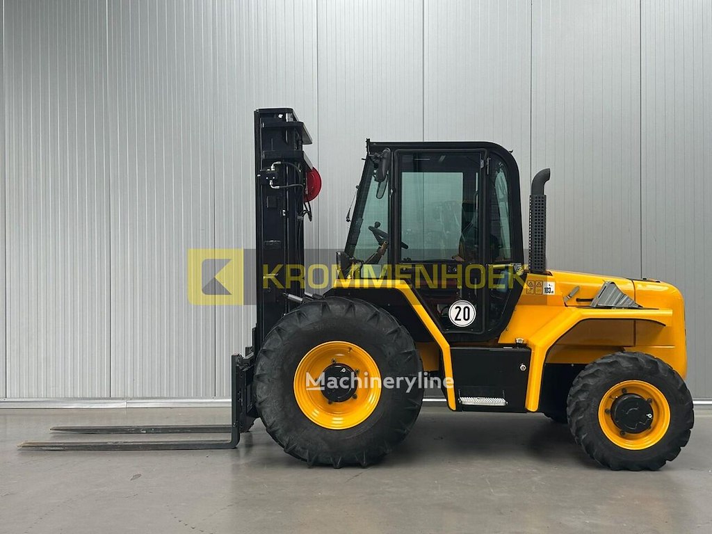 JCB 940 terenski viljuškar
