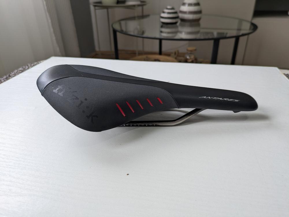 Fizik Antares R5