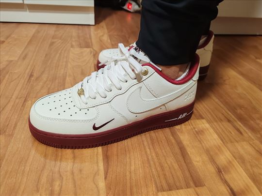 Nove Nike Air Force1 br.41 special