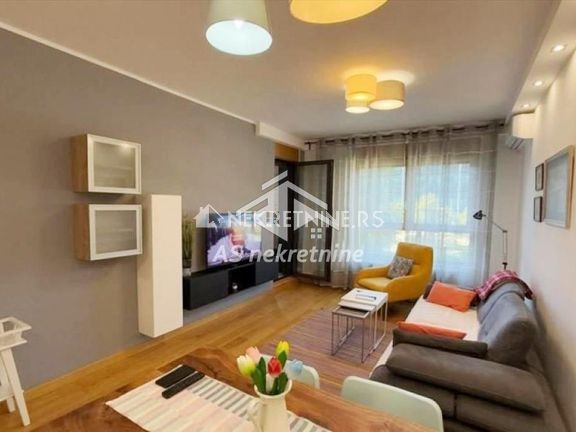Novi Beograd, Blok 65, West 65, 2.0 stan, 54m2, 1100 EUR