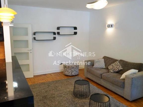 Novi Beograd, Blok 11, Hotel Jugoslavija, 3.0 stan, 70m2, 750 EUR