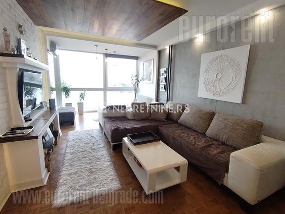 #45318, Izdavanje, Stan, ZEMUN, 750 EUR