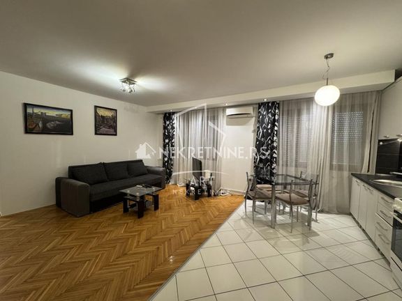 Obilićev venac, mereno 70m2 ID#12382