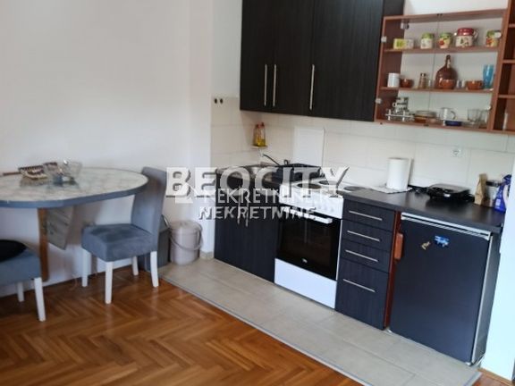 Novi Sad, Centar, Đurđa Brankovića , 1.5, 38m2, 350EUR