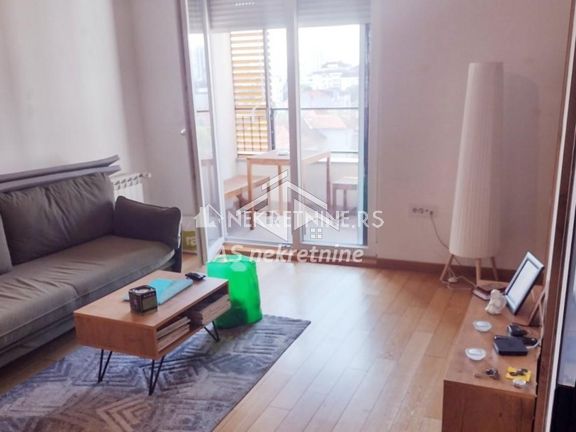 Zemun, Cara Dušana, 1.5 stan, 45m2, 165000 EUR