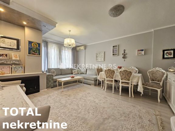 Trosoban stan NOVI SAD, 216300€
