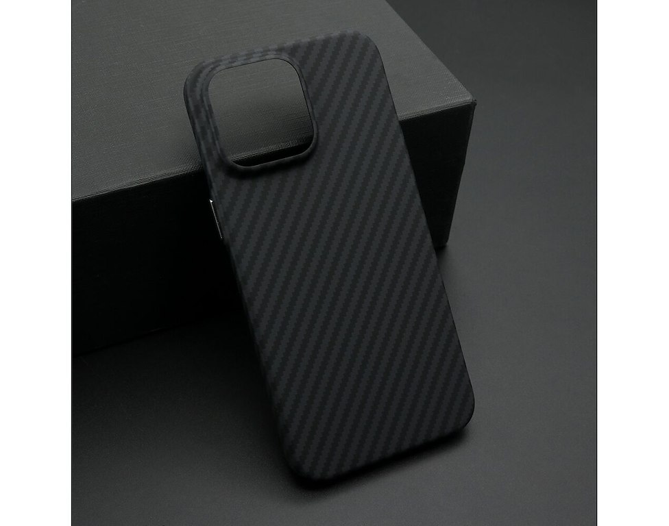 Futrola CARBON STRIPES - iPhone 15 Pro Max (6.7) crna (MS)