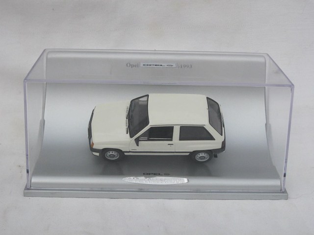 1:43 schuco opel corsa A