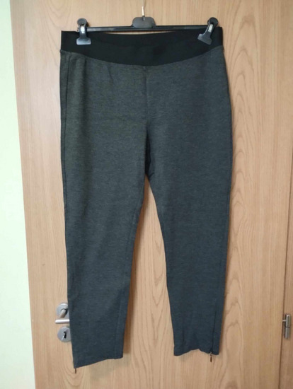 Pantalone helanke,velicina 46-48 ili 2 XL