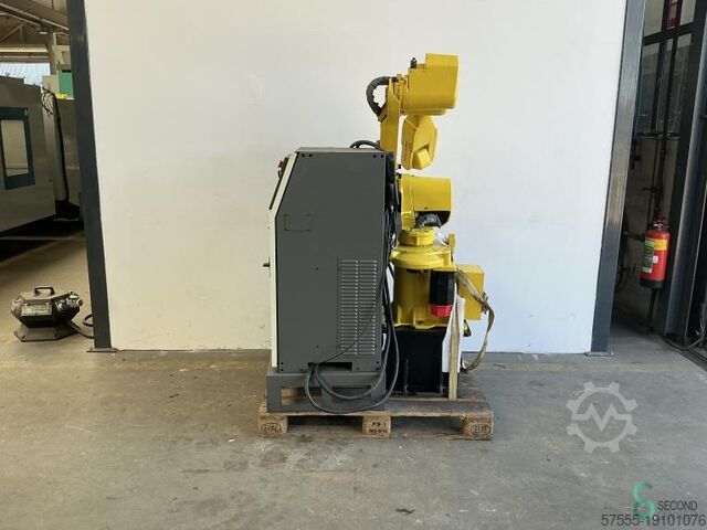 Robot Fanuc M-6i 1999
Fanuc M-6i