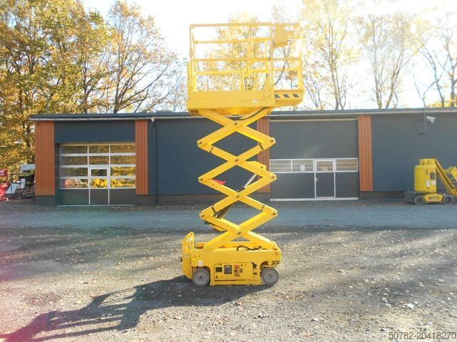 Radna platforma
GENIE GS 1330, Leichtscherenarbeitsbühne Genie 5,9 m