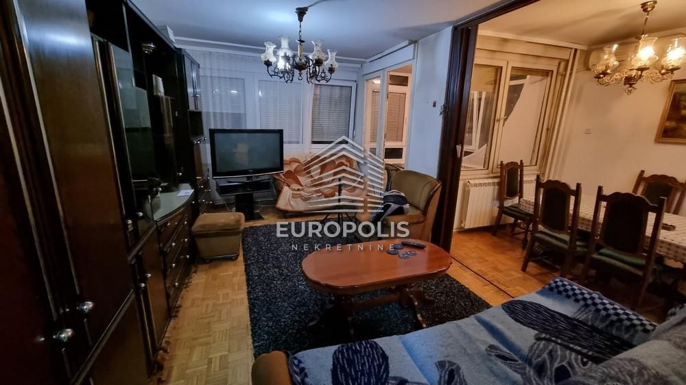 Braće Srnić, Medaković III, Voždovac ID#8581 450 €