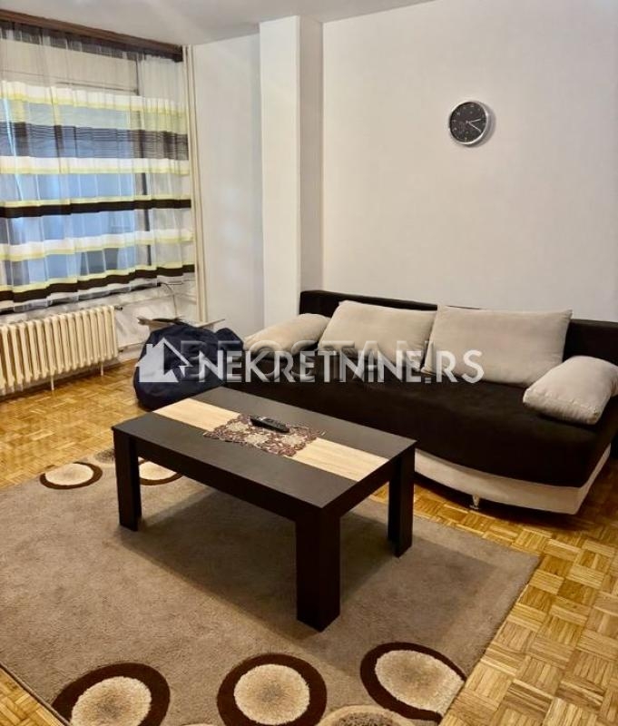 Novi Beograd - Blok 63 #60096 500 €
