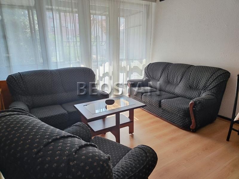 Širi centar - Vozdovac fon #64952 600 €