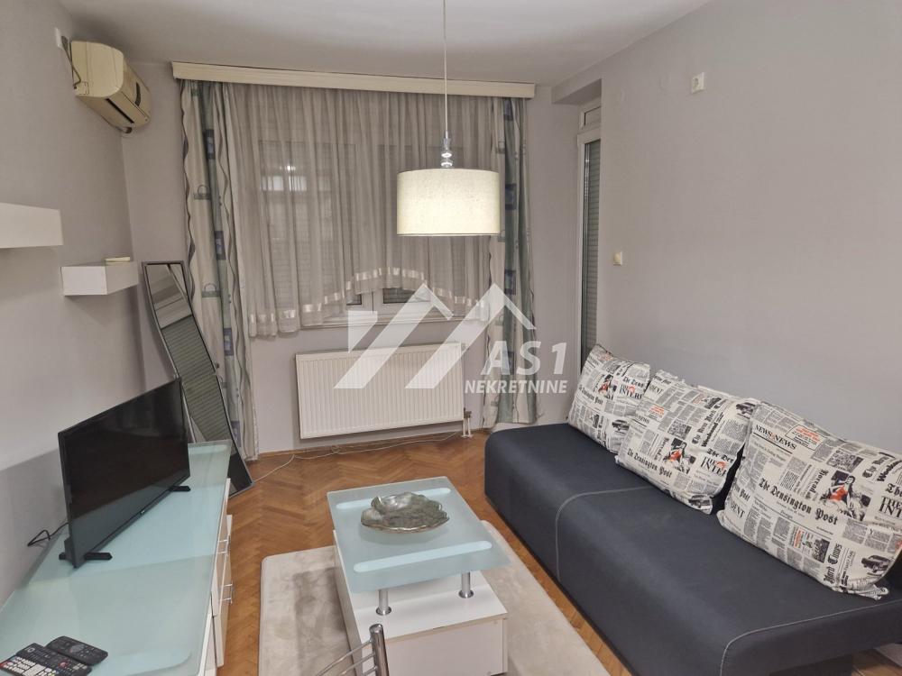 IZDAJE SE STAN NA GRBAVICI ID#4143 400 €